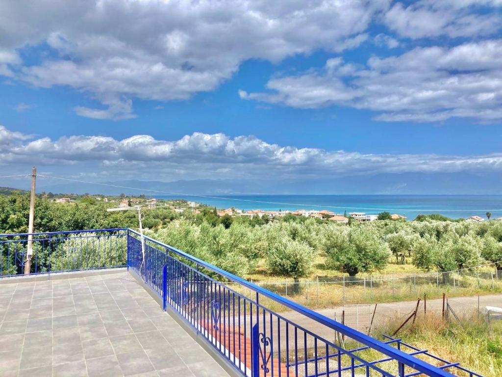 VILLA BLUE COCOON - Chrani Messinia Peloponnese- Rooftop sea view 550 m ...