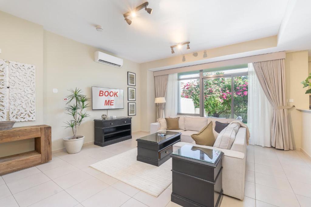 StayShort - Elegant Villa Escape Perfect for Families, Dubai (updated ...