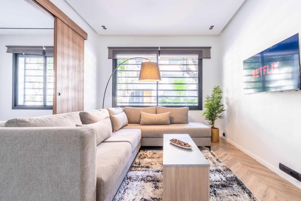 Studio Moderne et Romantique à Riviera, Casablanca (precios ...