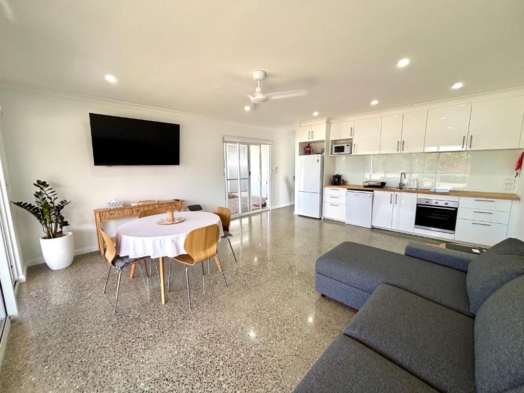 Port Denison Stays - Unit 2, Port Denison (updated prices 2026)