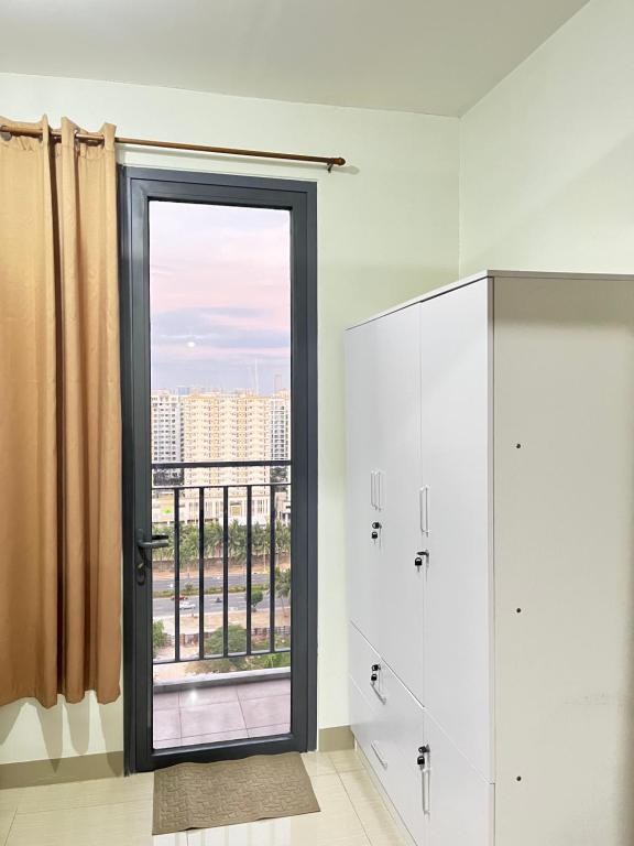 Shore 2 Tower 2, Manila (updated prices 2025)