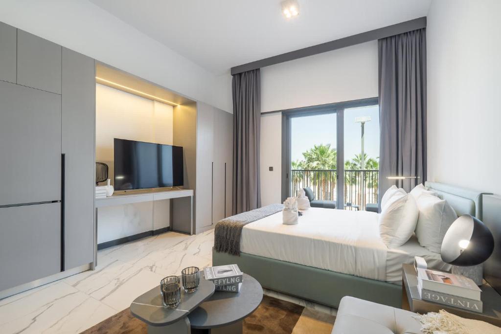 Modern and Stunning Studio in MAG 910 MBR City, Dubai (prezzi ...