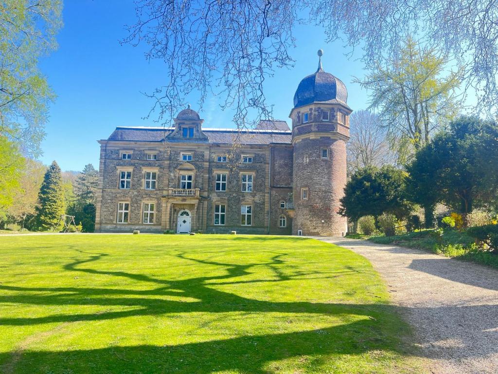 Schloss Rimburg - Madame Pompadour 9, Übach-Palenberg (aktualisierte ...