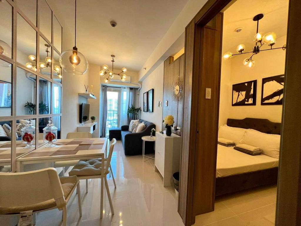 1Br Coast Residences Pasay by MrSayla, Manila (updated prices 2025)