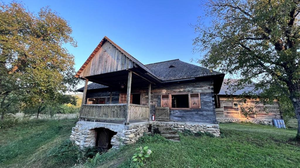 Casa Maramureșeană - Refugiu Tradițional Maramureșean Cazare de Poveste ...