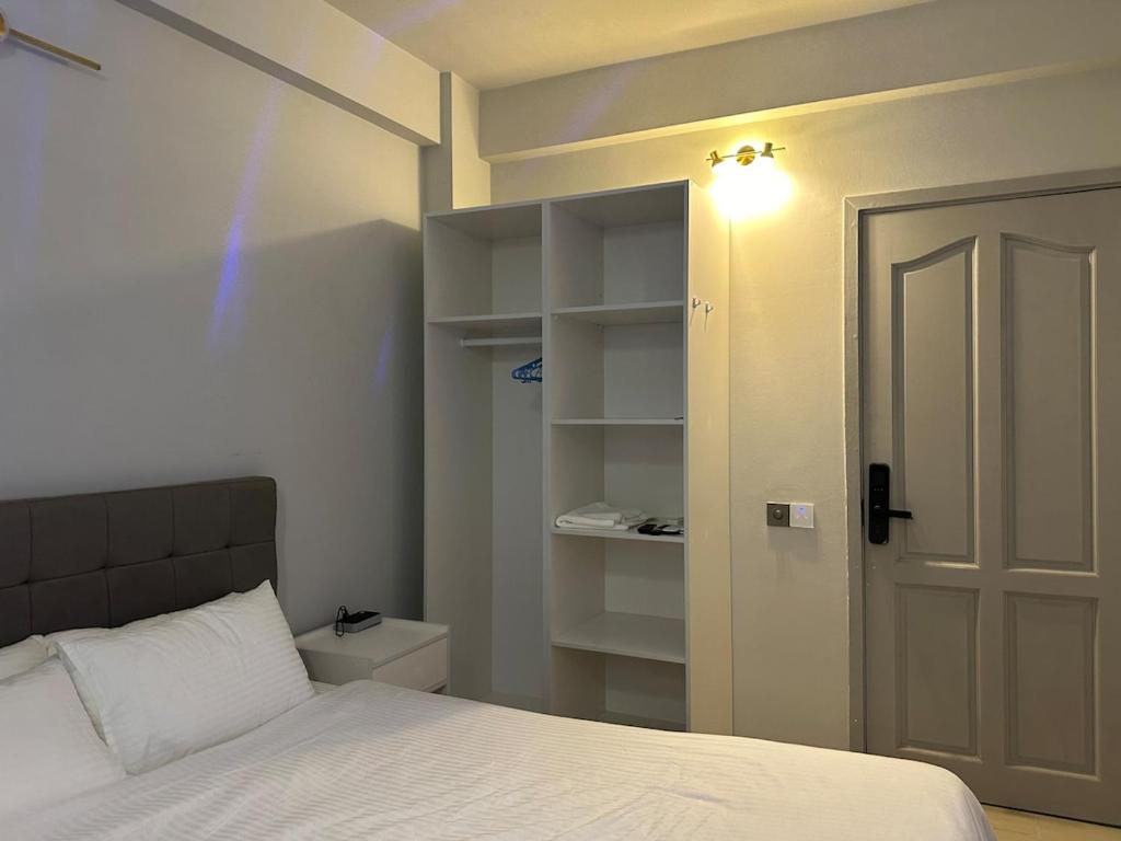 Modern Transit room in Malé city, Male (precios actualizados 2025)
