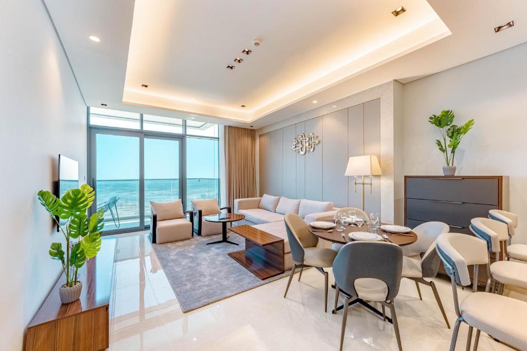 Luxury 2 BR Apartment in Nobles Tower by PK Holidays, Dubai ...