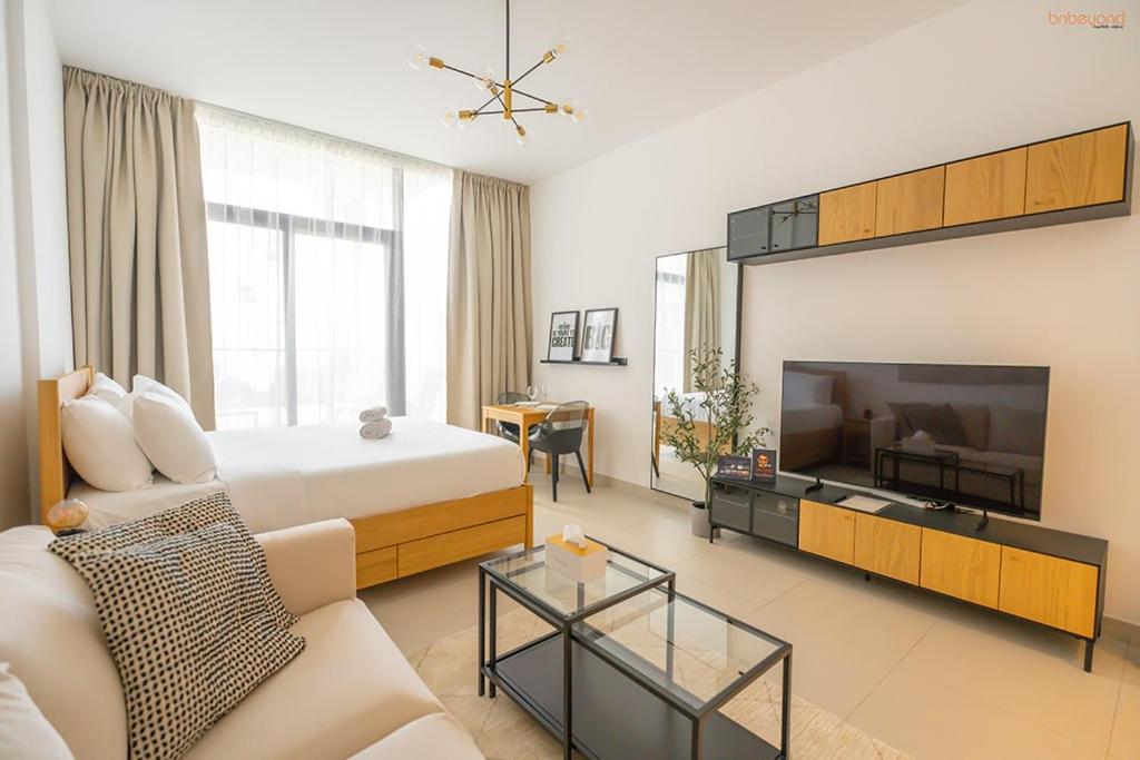 Bnbeyond's Sassy Studio with Expansive Balcony, Dubai (updated prices 2025)