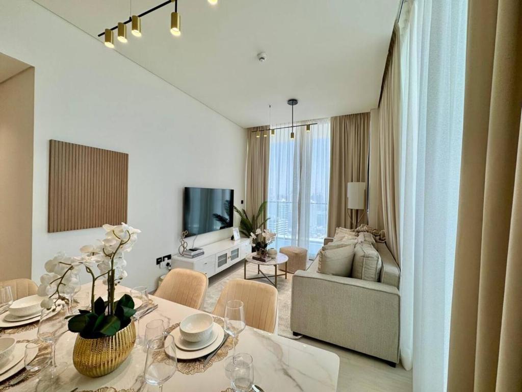 Modish 2br High-rise Haven W Private Pool!, Dubai (aktualisierte Preise für 2025)