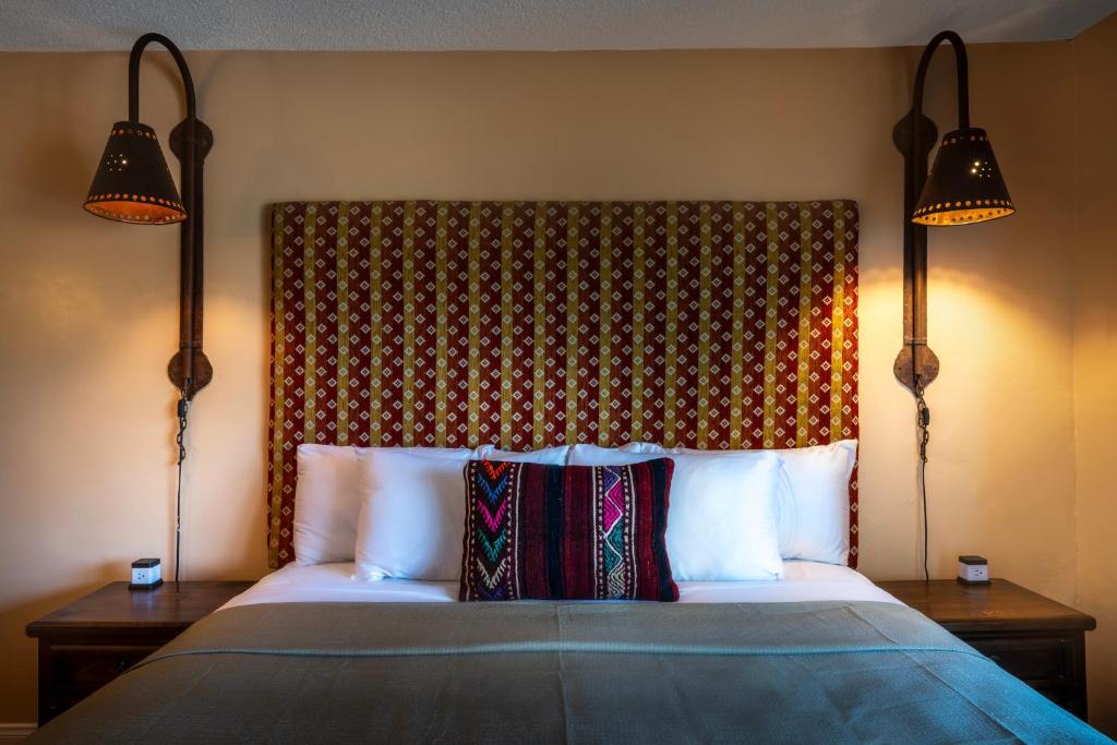 Hotel Pepper Tree Boutique Kitchen Studios - Anaheim, Anaheim (updated ...