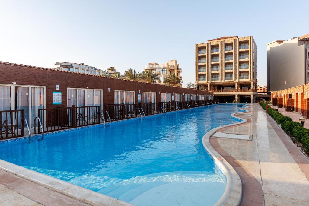 Sunrise Solara Aqua park Resort, Banī Ghālib (updated prices 2025)