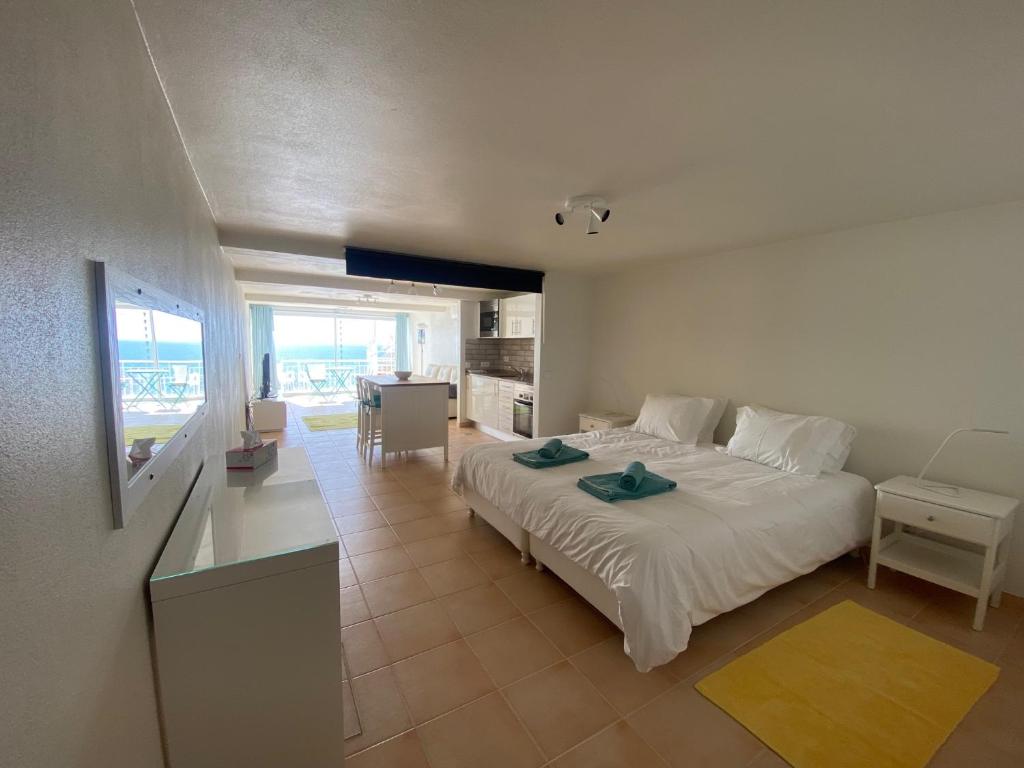 studio with sea view, Salema (aktualisierte Preise für 2025)