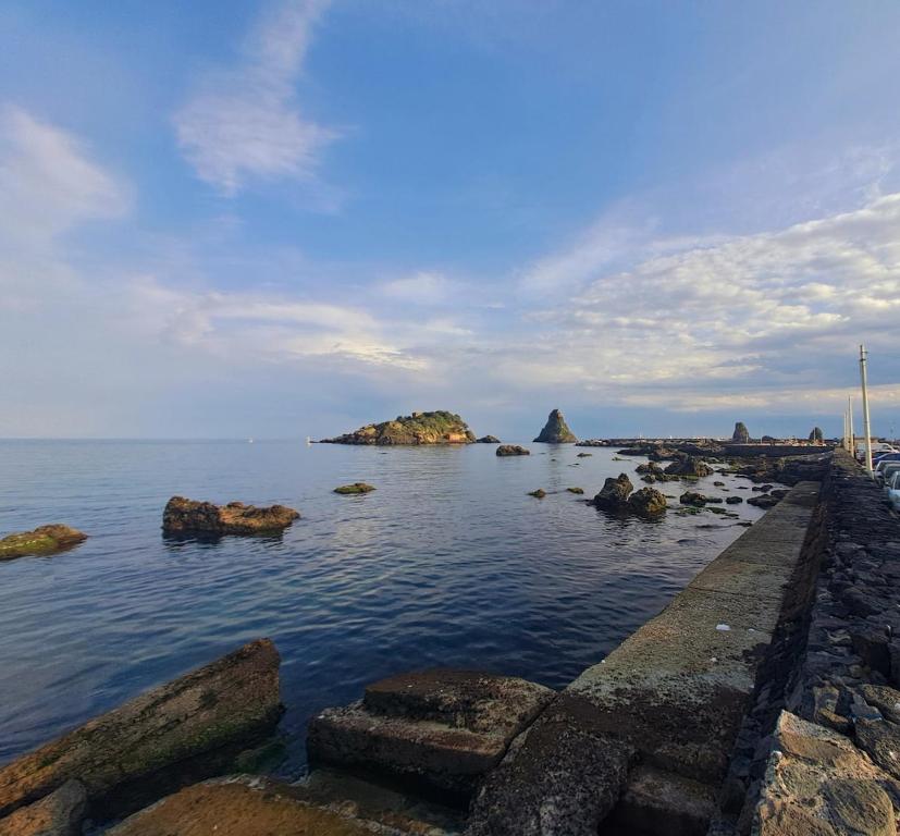 Aci Trezza suite fronte mare, Aci Castello (updated prices 2026)
