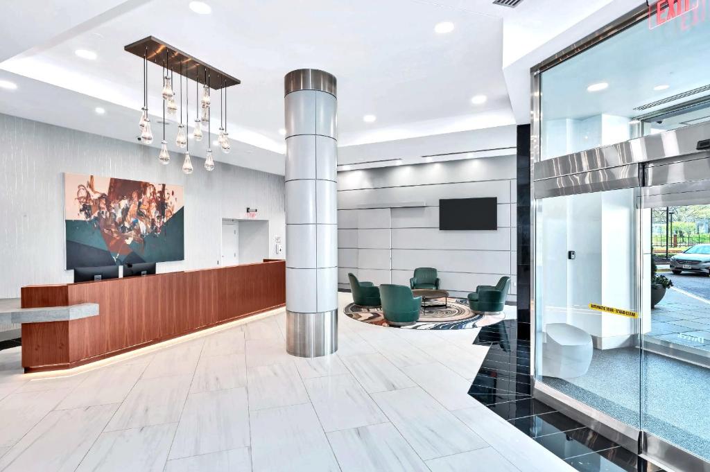 Contemporary Apt Steps from Pentagon City Metro（アーリントン）：（最新料金：2025年）