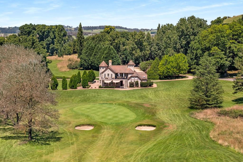 Peppers Manor House, Sutton Forest (updated prices 2025)