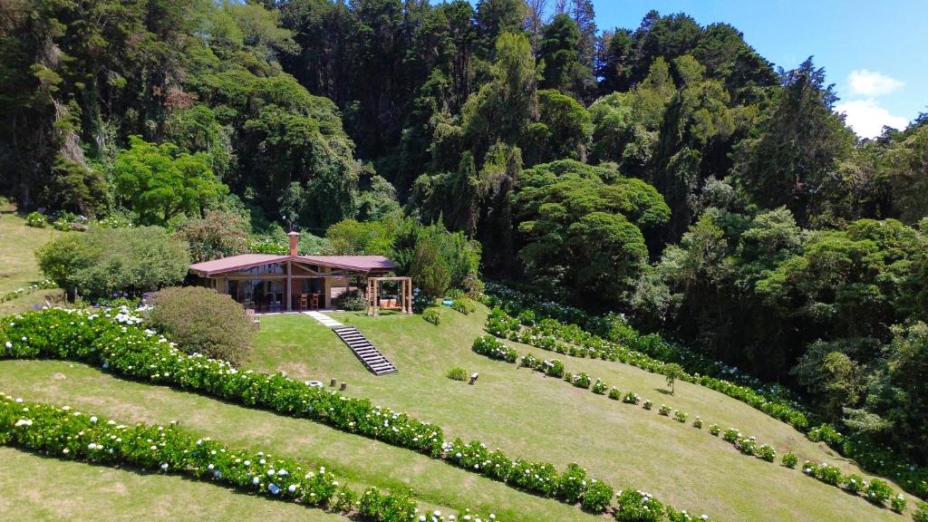 Peaceful Mountain Experience - Coyote House, Poás (updated prices 2026)