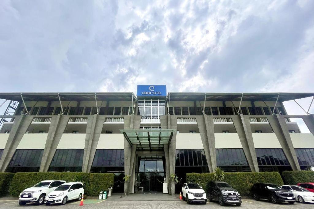 Lemo Hotel Serpong, Tangerang (updated prices 2025)