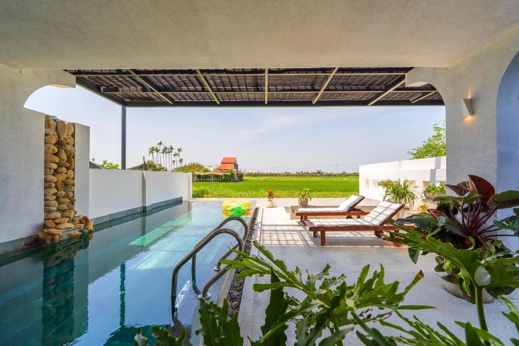 Miss Hoi An villa by Class6, Tân Thành (1) (актуальные цены 2025 года)