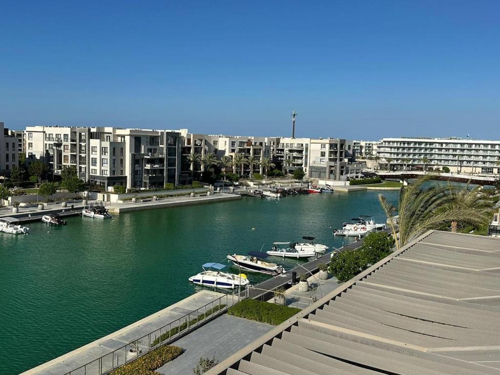 Marassi penthouse 4 bedroom with canal view 8f-301, El Alamein (precios ...