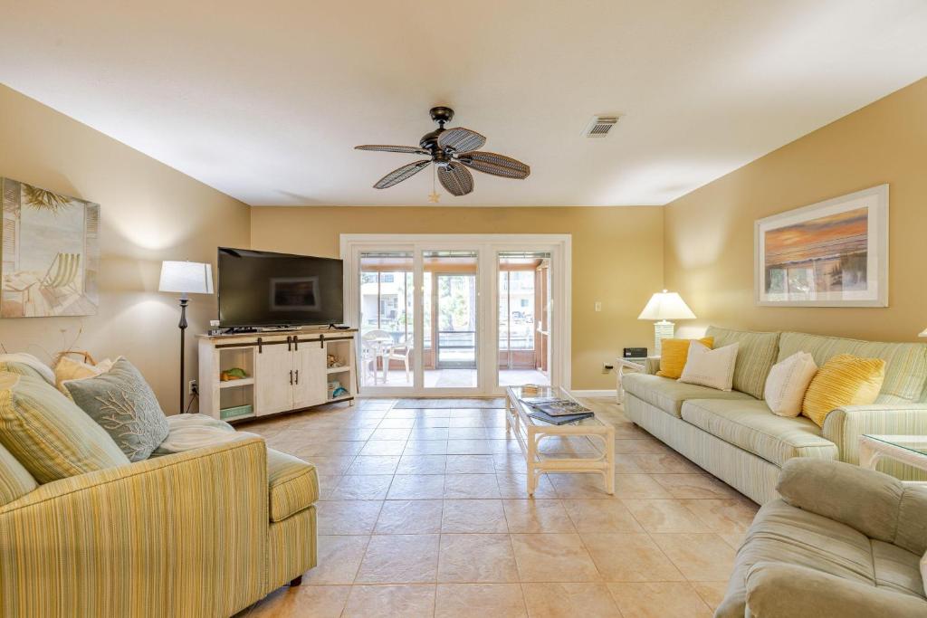 Castaway at Gulf Highlands Beach Resort, Panama City Beach (tarifs ...