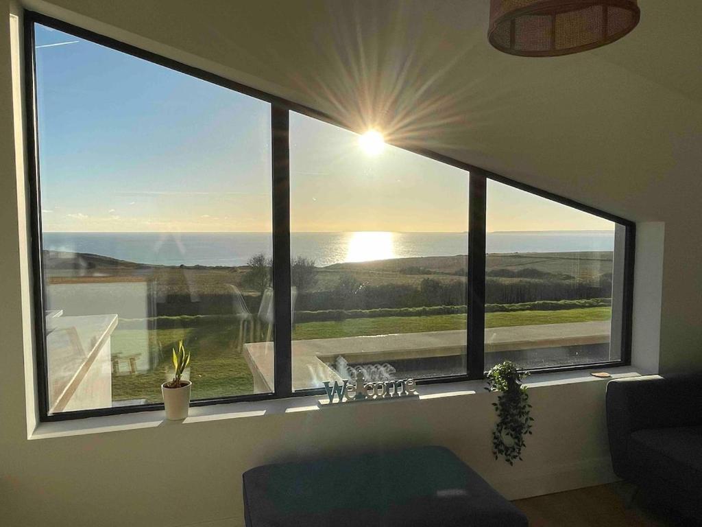 Ardmore's Modern Beach House, Ardmore (updated prices 2026)