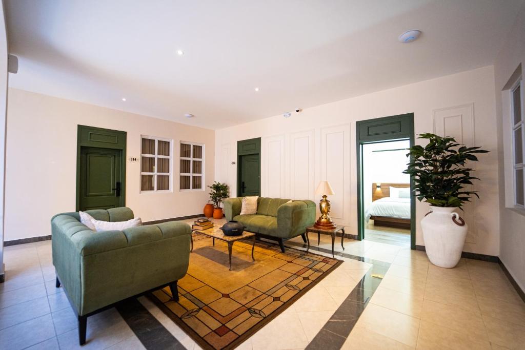 Cardedeu Centro Histórico, San Salvador (updated prices 2025)