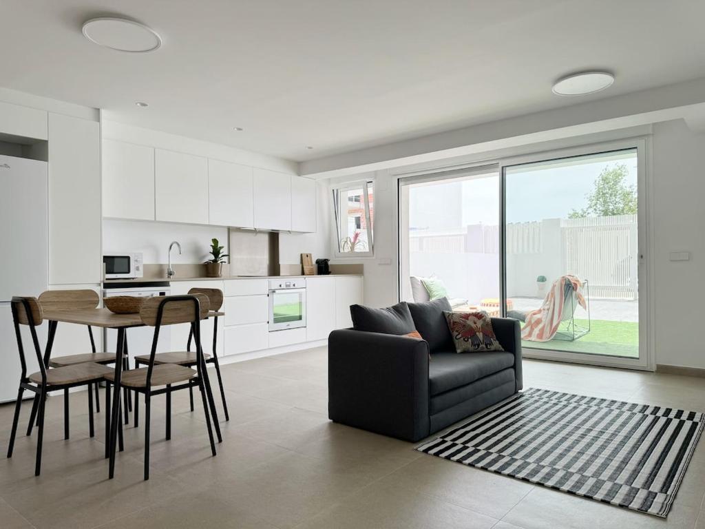 Arena House, Oliva (updated prices 2025)