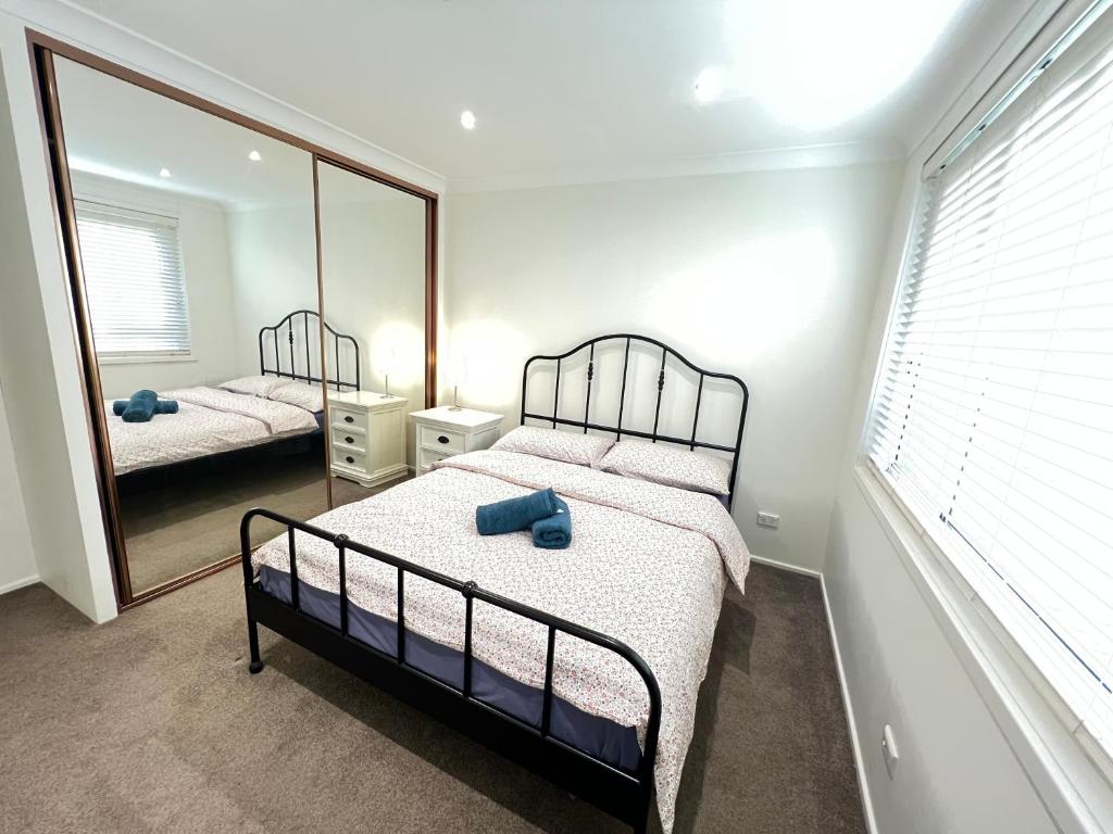 M Room, Toongabbie (updated prices 2026)
