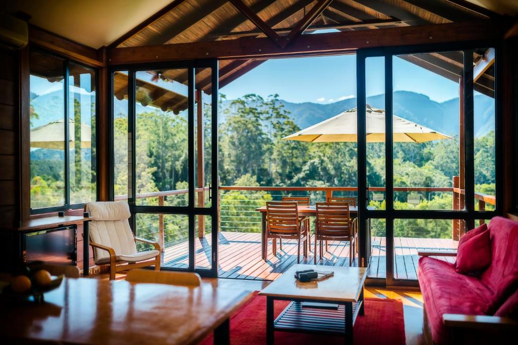 Promised Land Retreat, Bellingen (updated prices 2025)