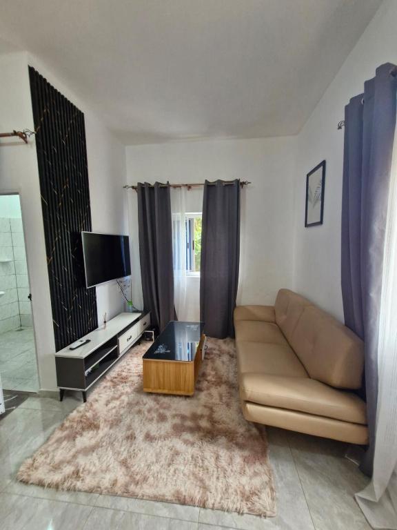 Studio Yas, Lomé (updated prices 2025)