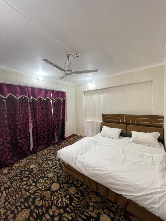 Al hassan, Srinagar (preus actualitzats 2025)