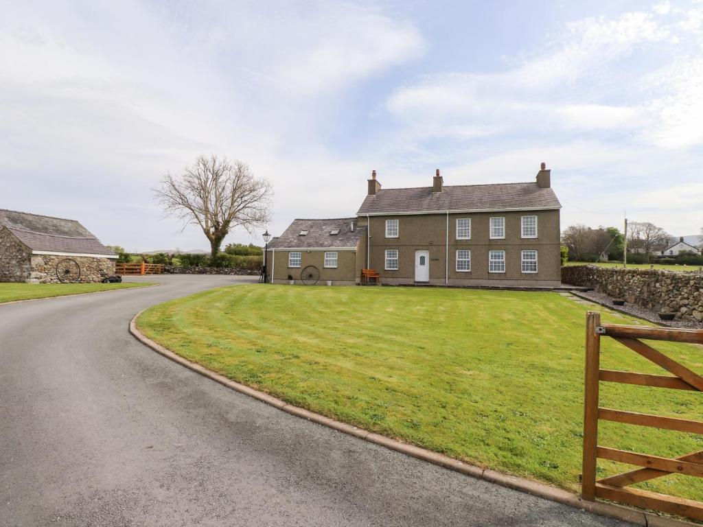 Garreg Wen Isaf Bach, Pen-y-groes (updated prices 2025)