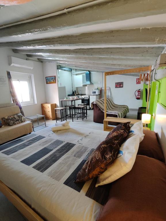 Desvan en edificio del siglo XVIII, Reus (aktualne ceny na rok 2025)