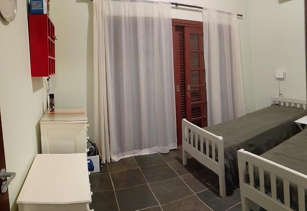 Casa isolada a 130mt da praia, São Sebastião (updated prices 2025)