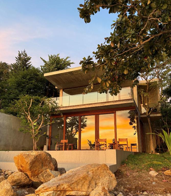 Vows Villa Beachfront, Ban Bang Po (precios actualizados 2025)