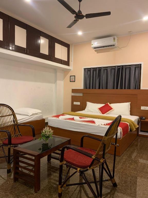 Adi Deva Inn, Guruvāyūr (updated prices 2026)