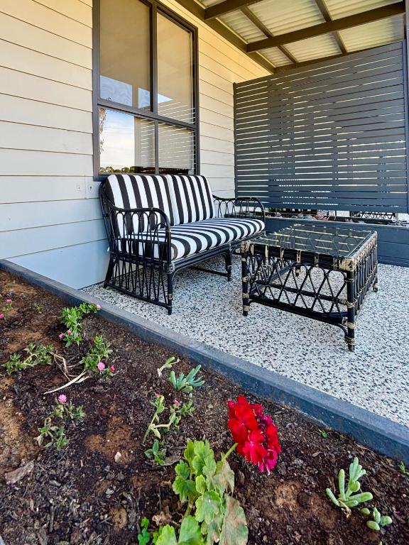 Pirathon Country Estate, Tanunda (updated prices 2025)