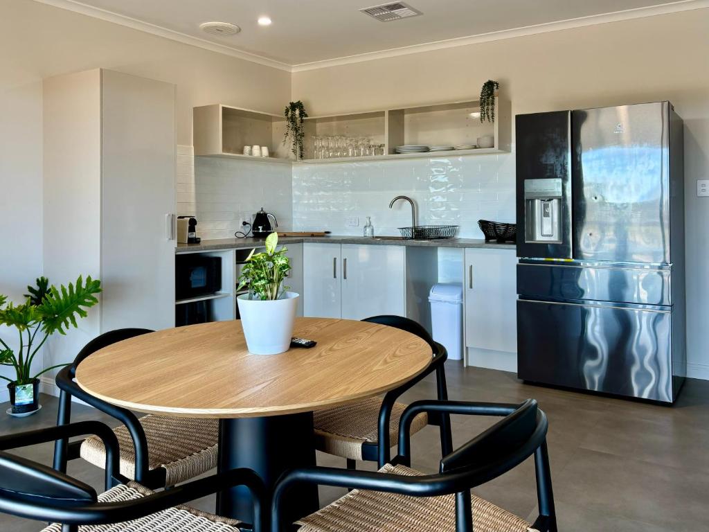 Pirathon Country Estate, Tanunda (updated prices 2025)