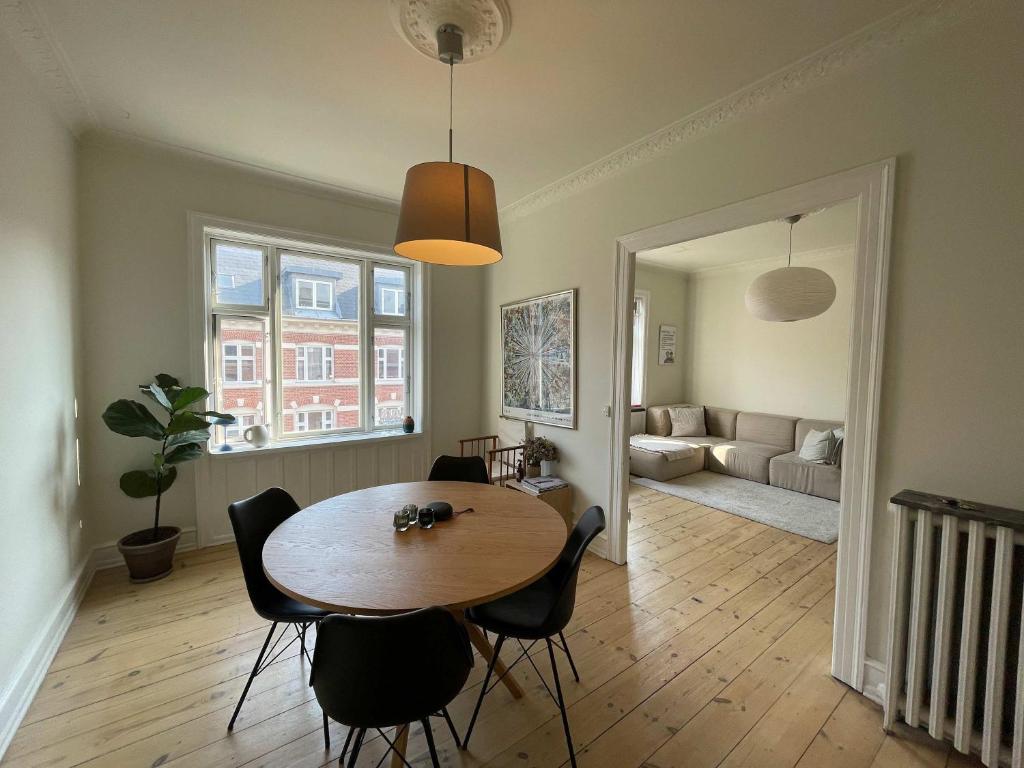 Stunning apt w balcony, Copenhagen (updated prices 2025)