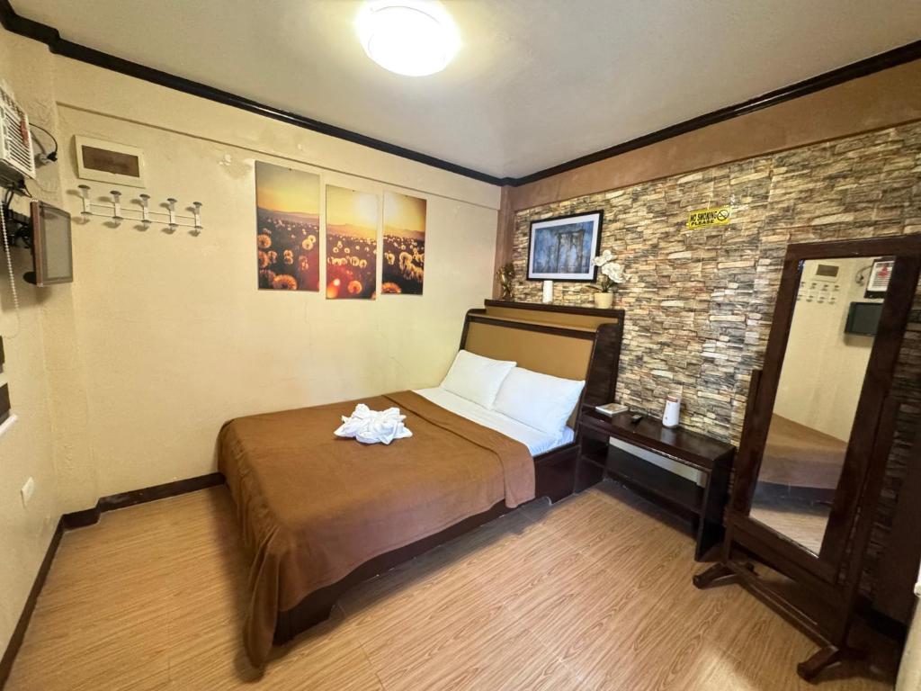 Nazarene Apartelle -R1, Mambago-B (precios actualizados 2025)