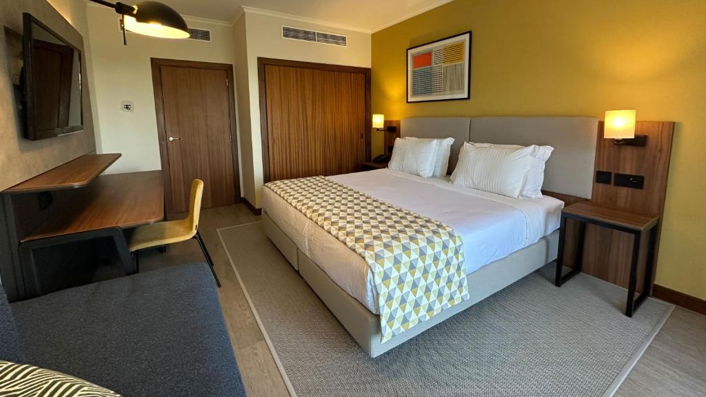 Holiday Inn Algarve Albufeira by IHG, Albufeira (updated prices 2025)