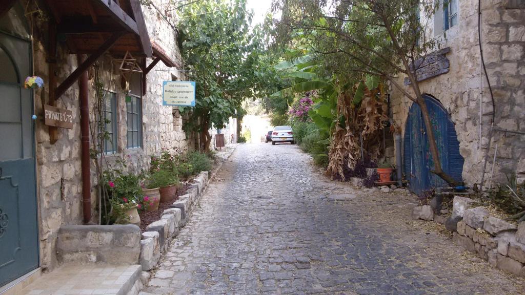 פינה שקטה בראש פינה העתיקה Quite Corner in old Rosh-Pina, Rosh Pinna ...