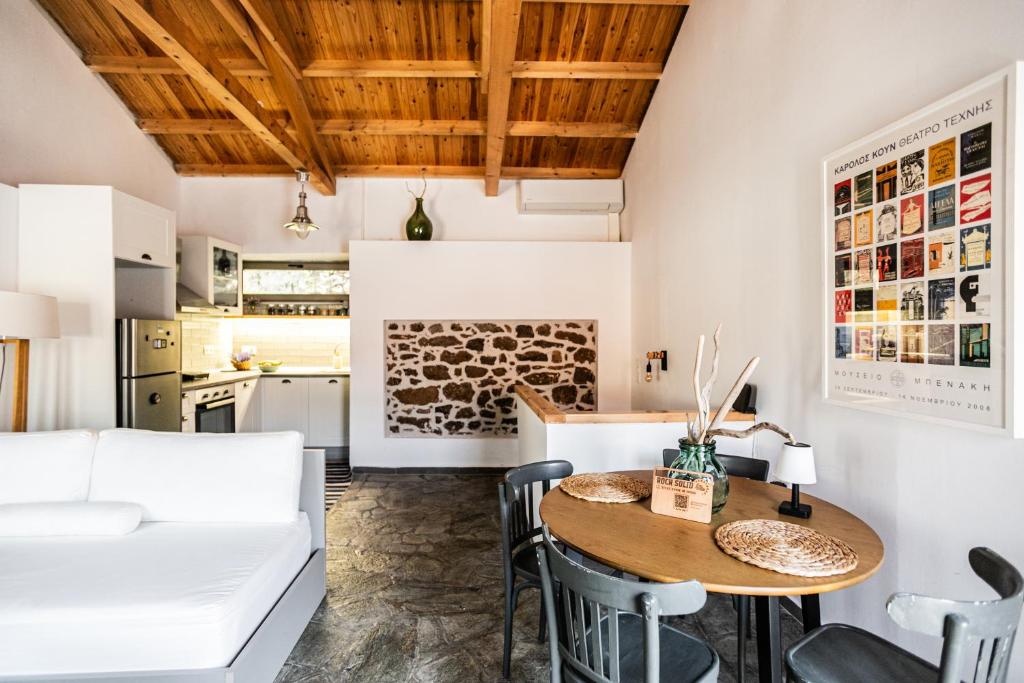 Rock Solid Stone House - Chora Samothraki, Samothráki (updated prices 2025)