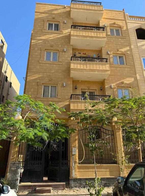 Al-Shorouk paradiset, Madīnat ash Shurūq (updated prices 2026)