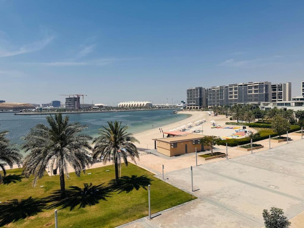 Palm Yas Island, Beach & Pool, Family Friendly, Abu Dhabi (updated ...