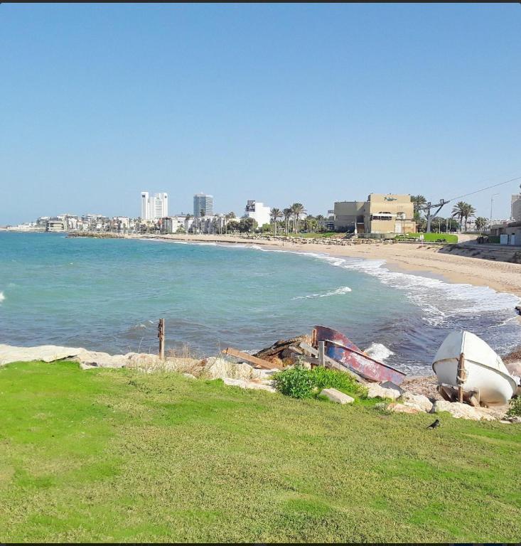 Alona's Apartments - Beach Apartment, Haifa (updated prices 2026)