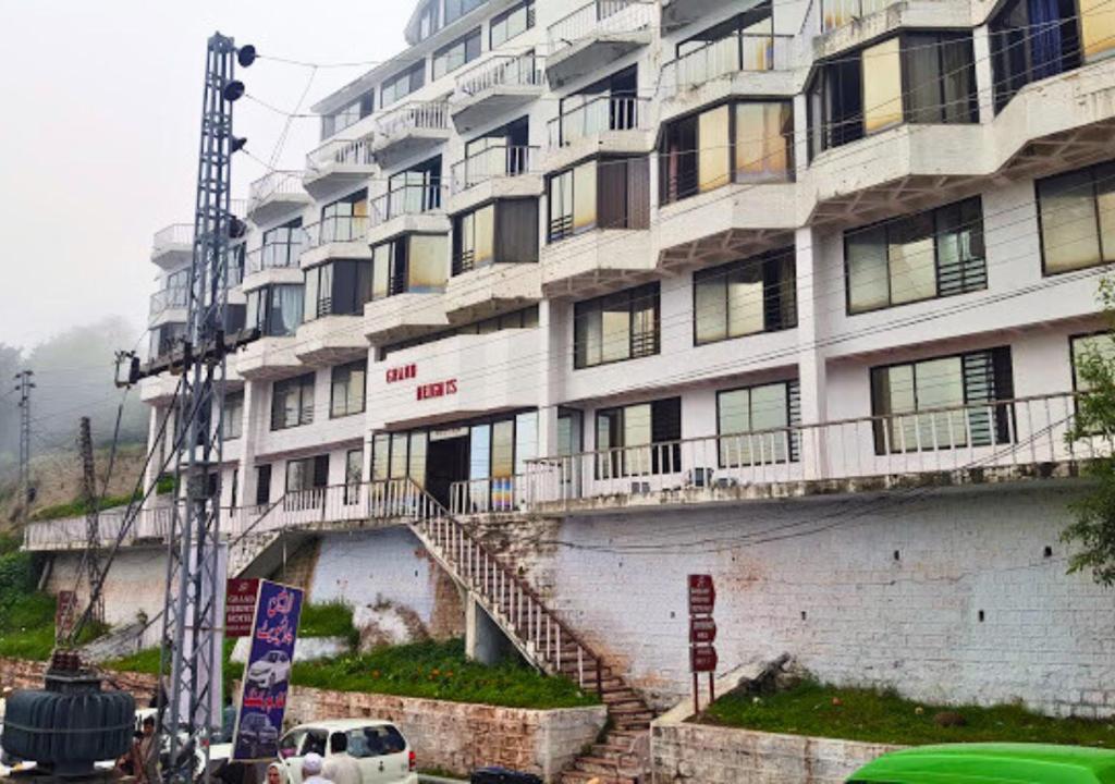 Grand Heights Hotel, Murree (updated prices 2026)