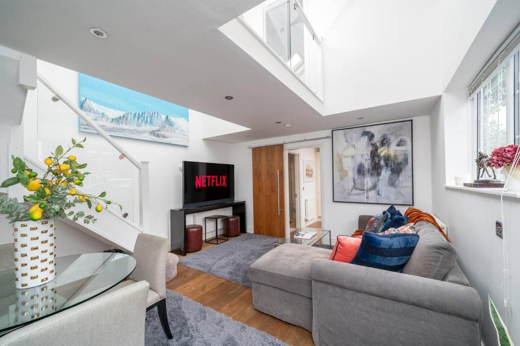 The Ascot Skylight Residence, Sunningdale (updated prices 2025)