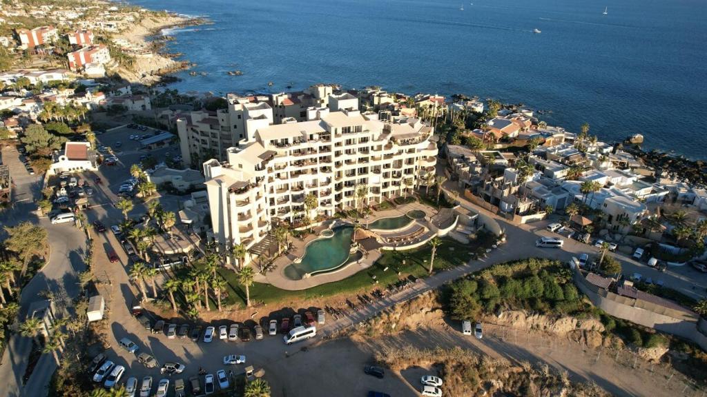 Romantic Escape with view of the iconic Cabo arch!, Cabo San Lucas ...