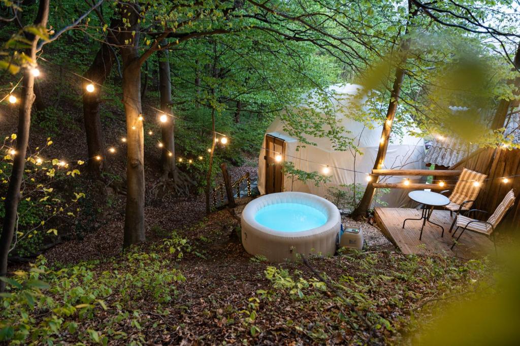 Glamping, Hot Tub & Projector by Nidumm Stay, Maribor (updated prices 2025)